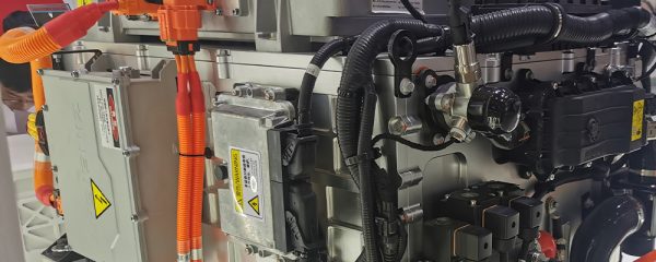 HVIL Connector: Understanding its Purpose and Applications - Elecpeek